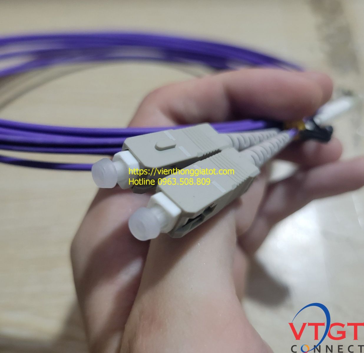 Dây hàn quang OM4 chuẩn LC/UPC